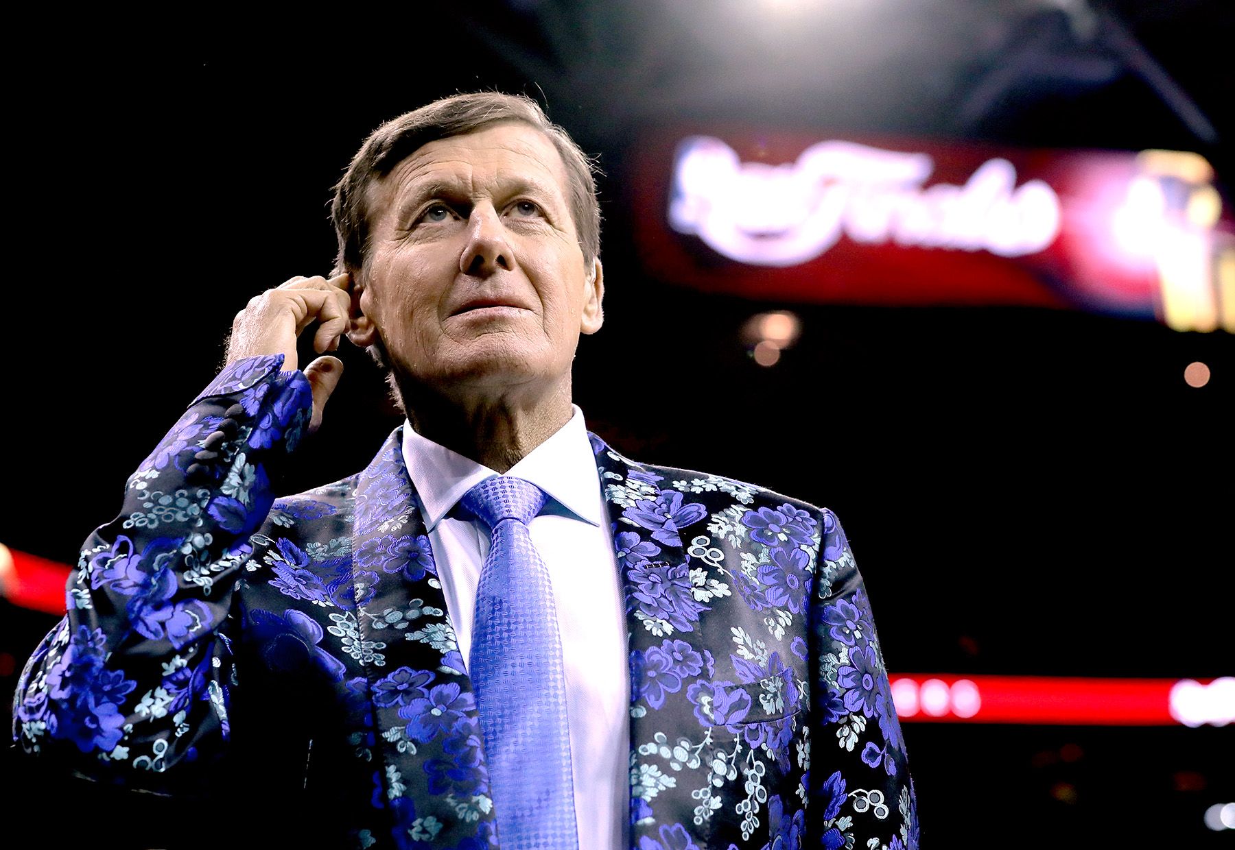 Look: Beloved NBA Courtside Reporter Craig Sager Dead at 65 After Long ...