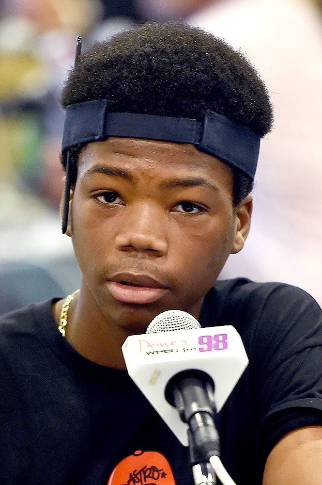 Astro - Rapper turned - Image 35 from Celebrities Hit the Radio ...