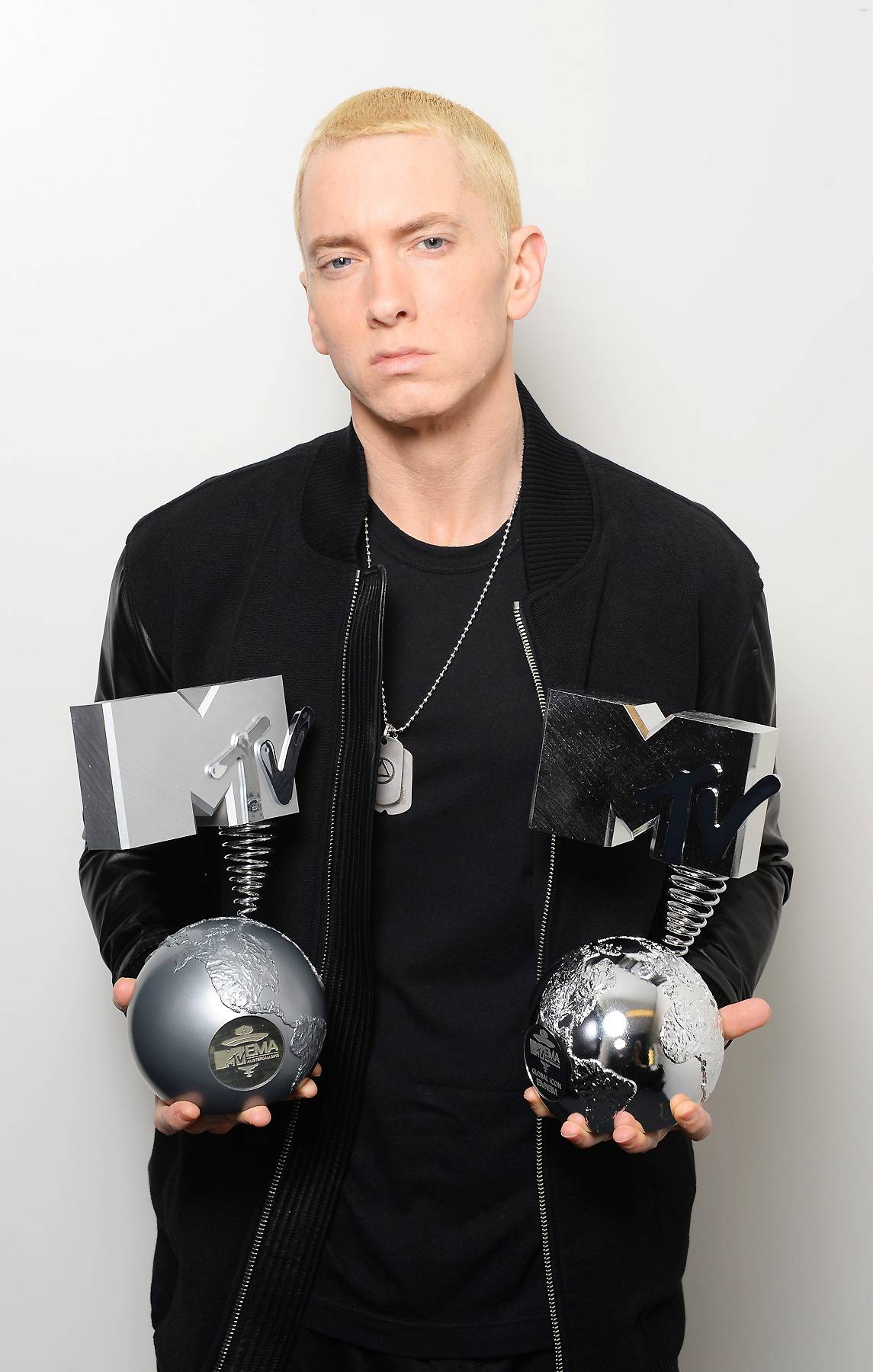 Eminem's MMLP 2 Tops Billboard 200 | News | BET