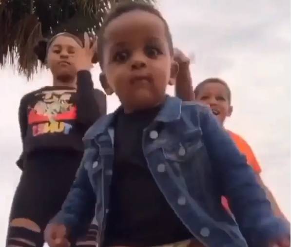 Adorable Dancing Baby Doing Renegade Challenge Is Happiest Video to ...