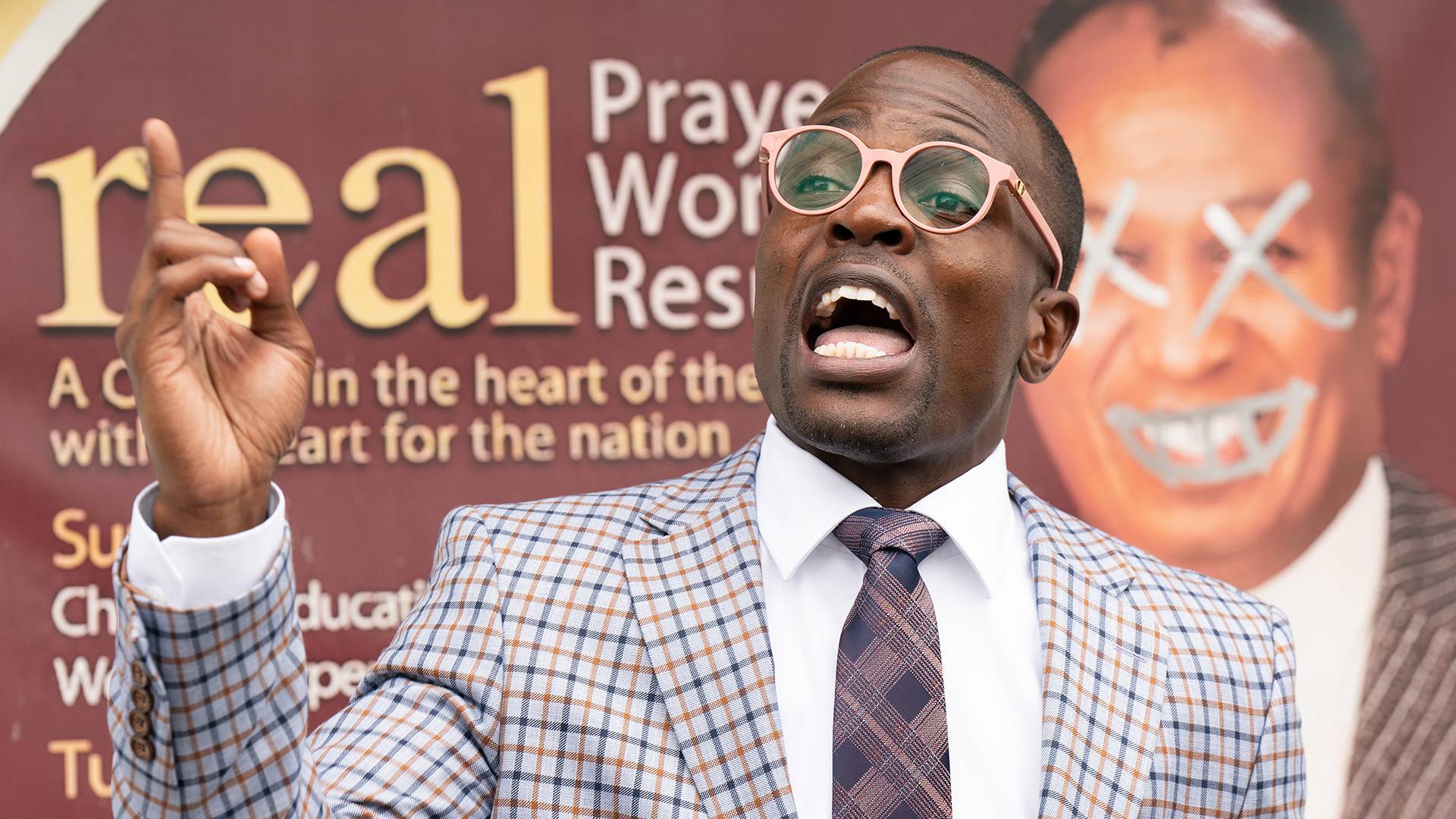 Pastor Robbed Of $1M Worth Of Jewelry During Church Service Arrested On ...