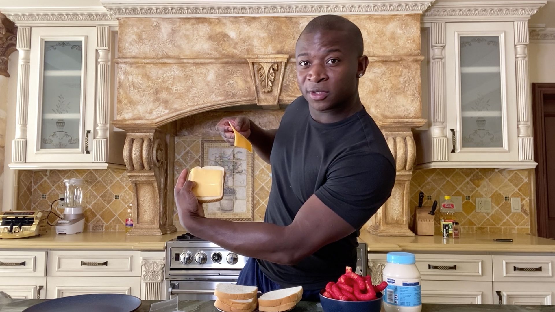 Cooked in 5 - Season 1, Ep. 3 - O.T. Genasis Makes His "Ghetto Grill ...