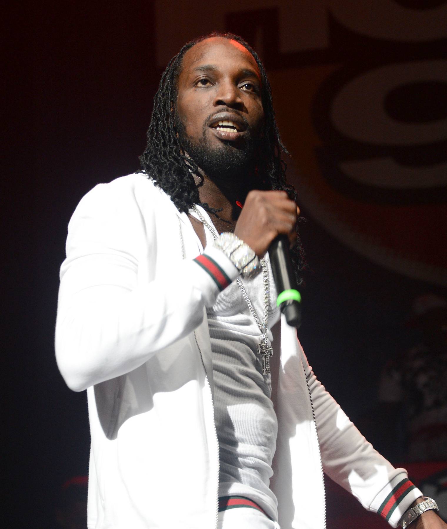 Island Flava - 106 - Image 5 from The Buzz: Kanye West Explains His ...