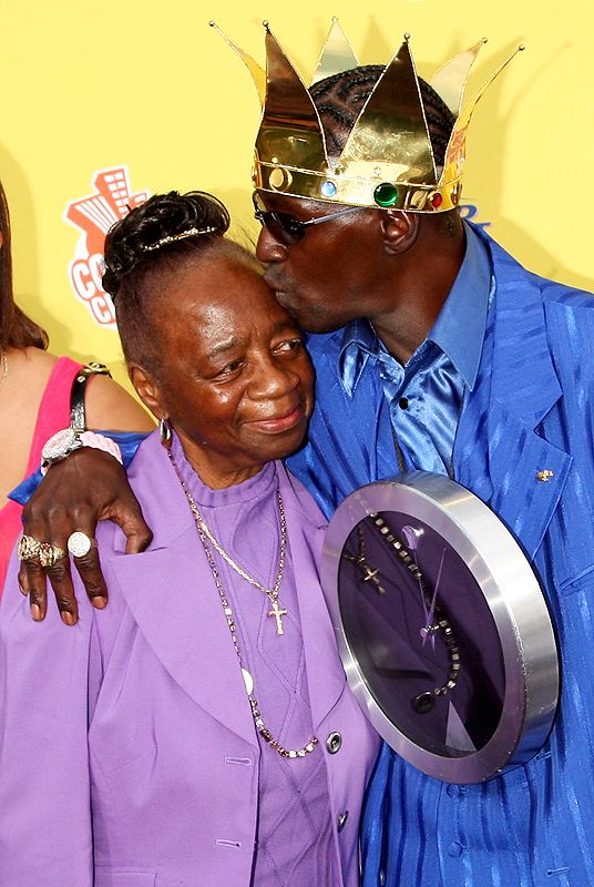 Flavor Flav Mourns the Death of His Mother Anna Drayton | News | BET