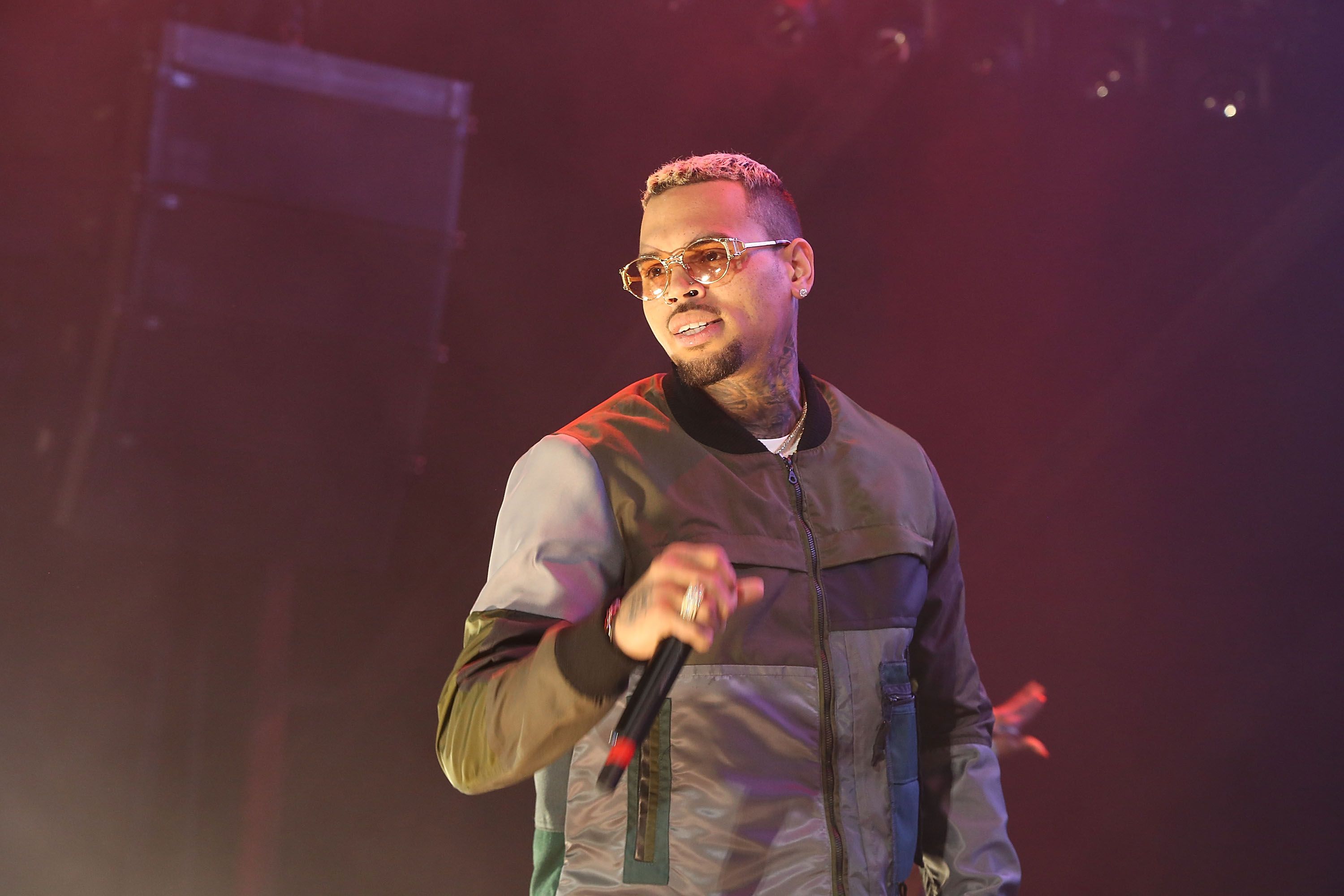 Calm Down, Everyone: These Photos Of Chris Brown Choking A Woman Aren't ...