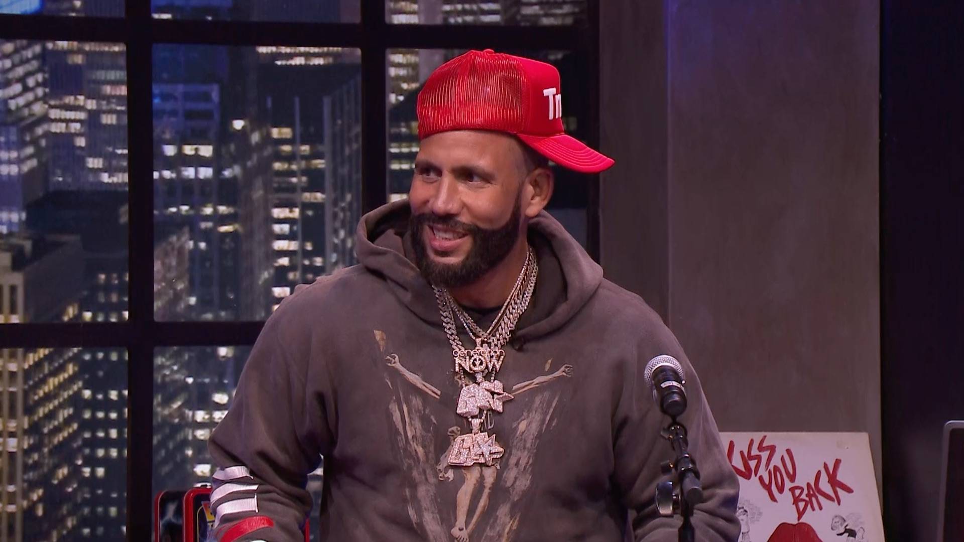 DJ Drama Reveals His New Snoop Dogg Collab - BET Hip Hop Awards 2022 ...