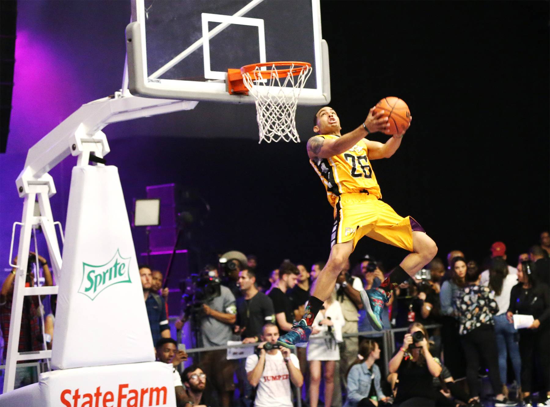 Dunkin' on 'Em! - - Image 20 from A Look at the Celeb Basketball Game ...