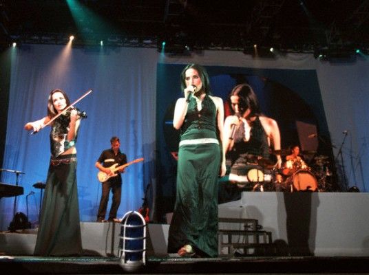 Andrea and Sharon Corr - Image 10 from Who's On The List? | BET