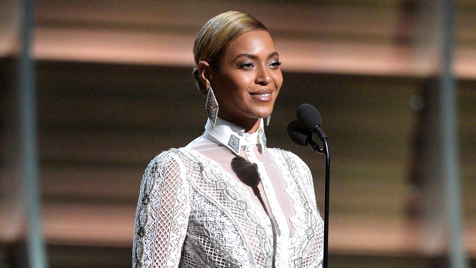 Beyoncé Gives Her First Interview in Years and Drops Some Serious ...