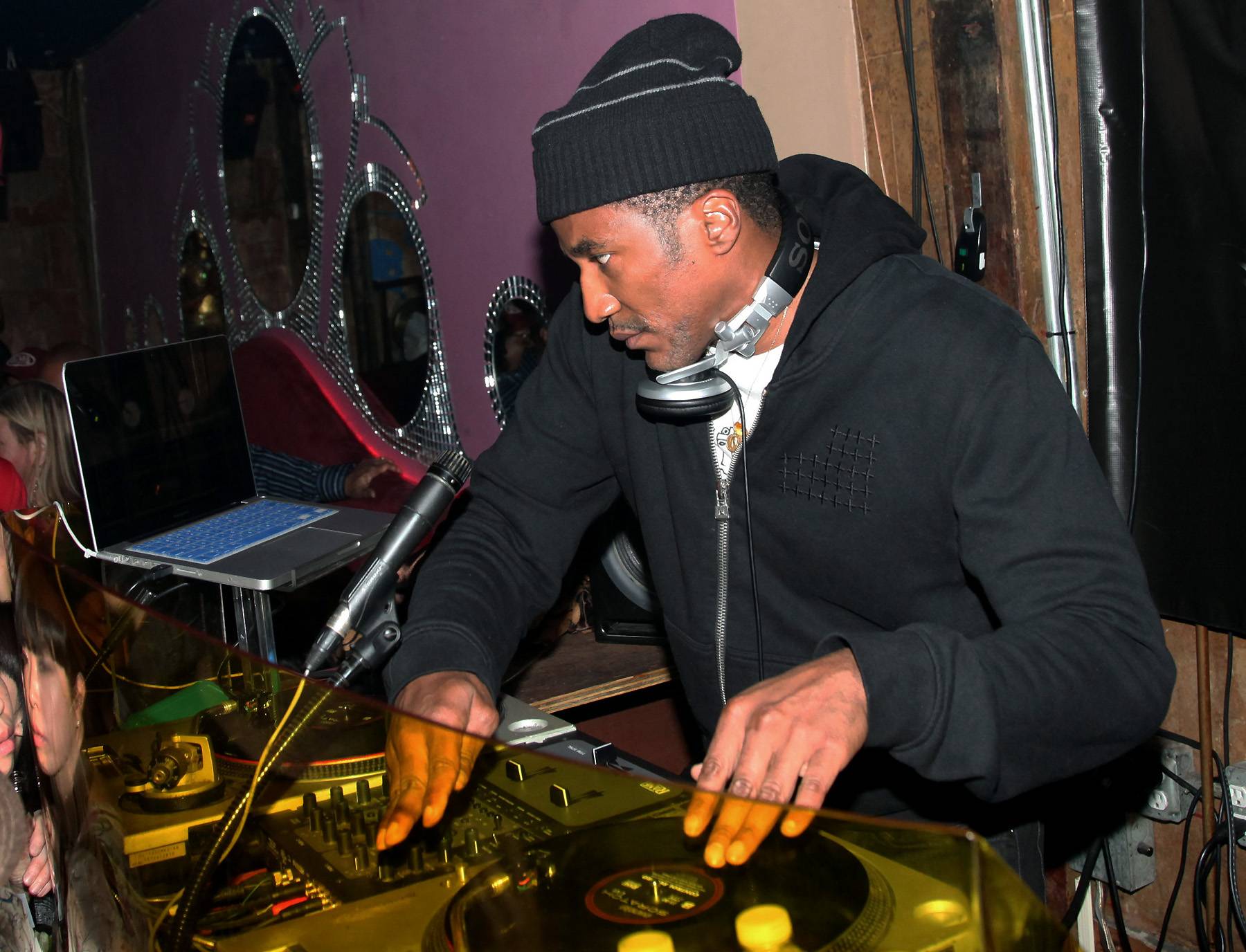 Hey, Mr. DJ - - Image 17 from Out and About: Beyoncé is Pretty in Pink ...