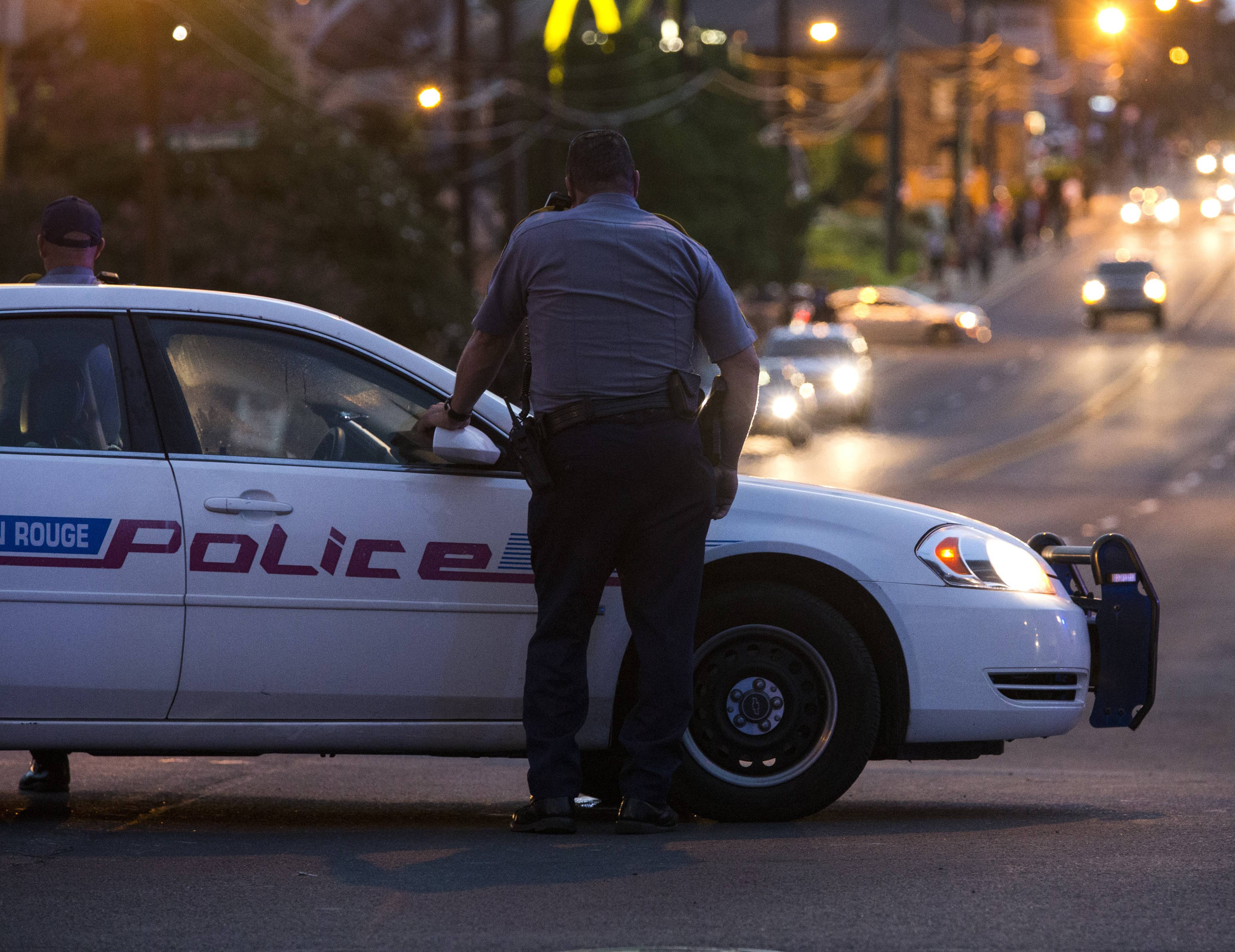 Update: Three Police Officers Shot Dead After Ambush in Baton Rouge ...