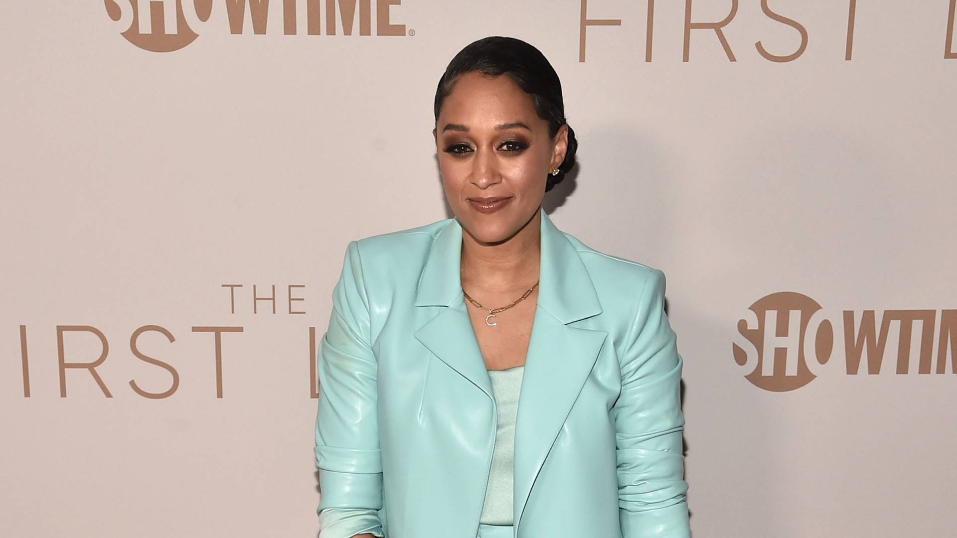 Tia Mowry Writes A Beautiful Essay About The Importance Of Embracing ...