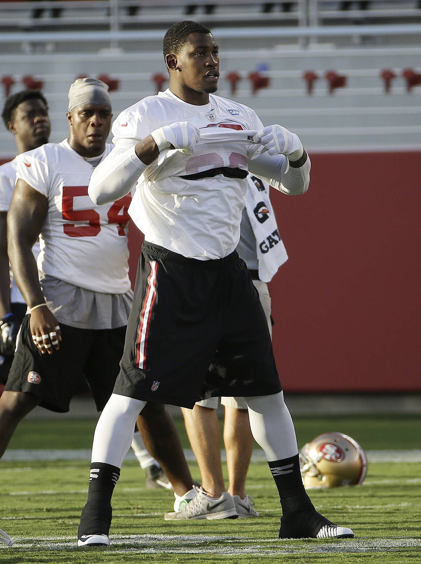 49ers Release Aldon Smith After Latest DUI Arrest | News | BET