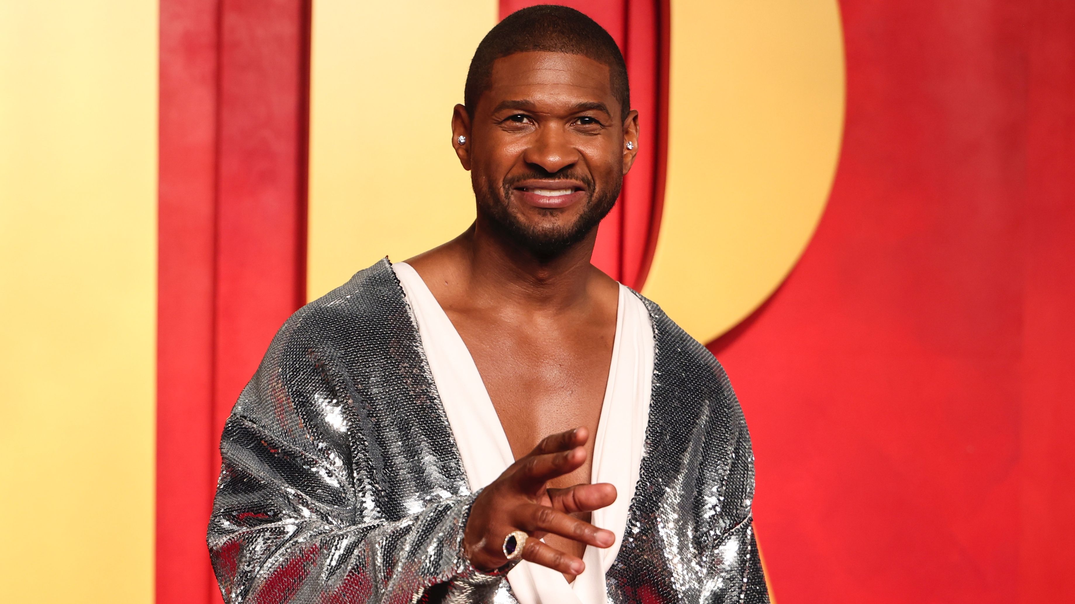 BET Awards 2024: Usher's Vintage Vibes: 5 Ultimate Classic Hits from ...