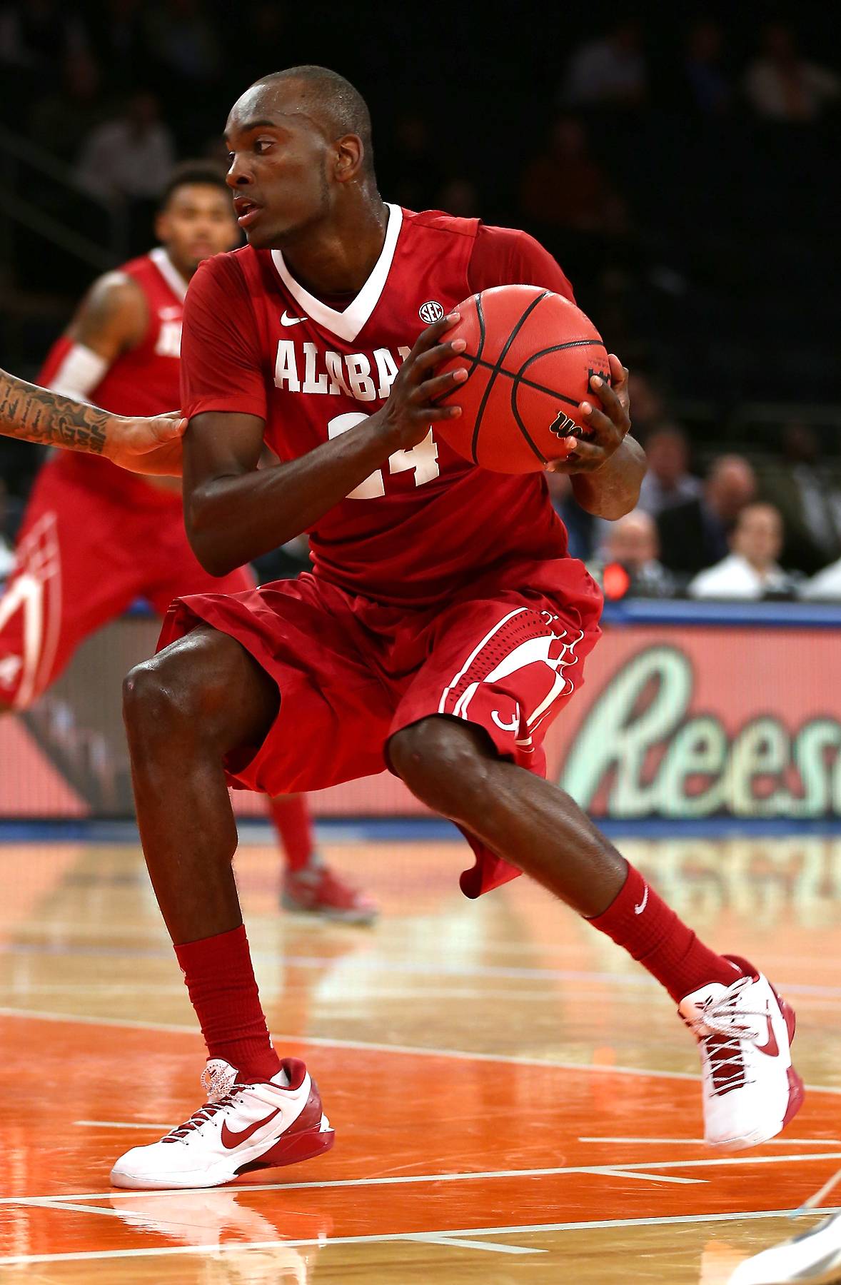 University of Alabama’s Devonta - Image 7 from College Athletes ...