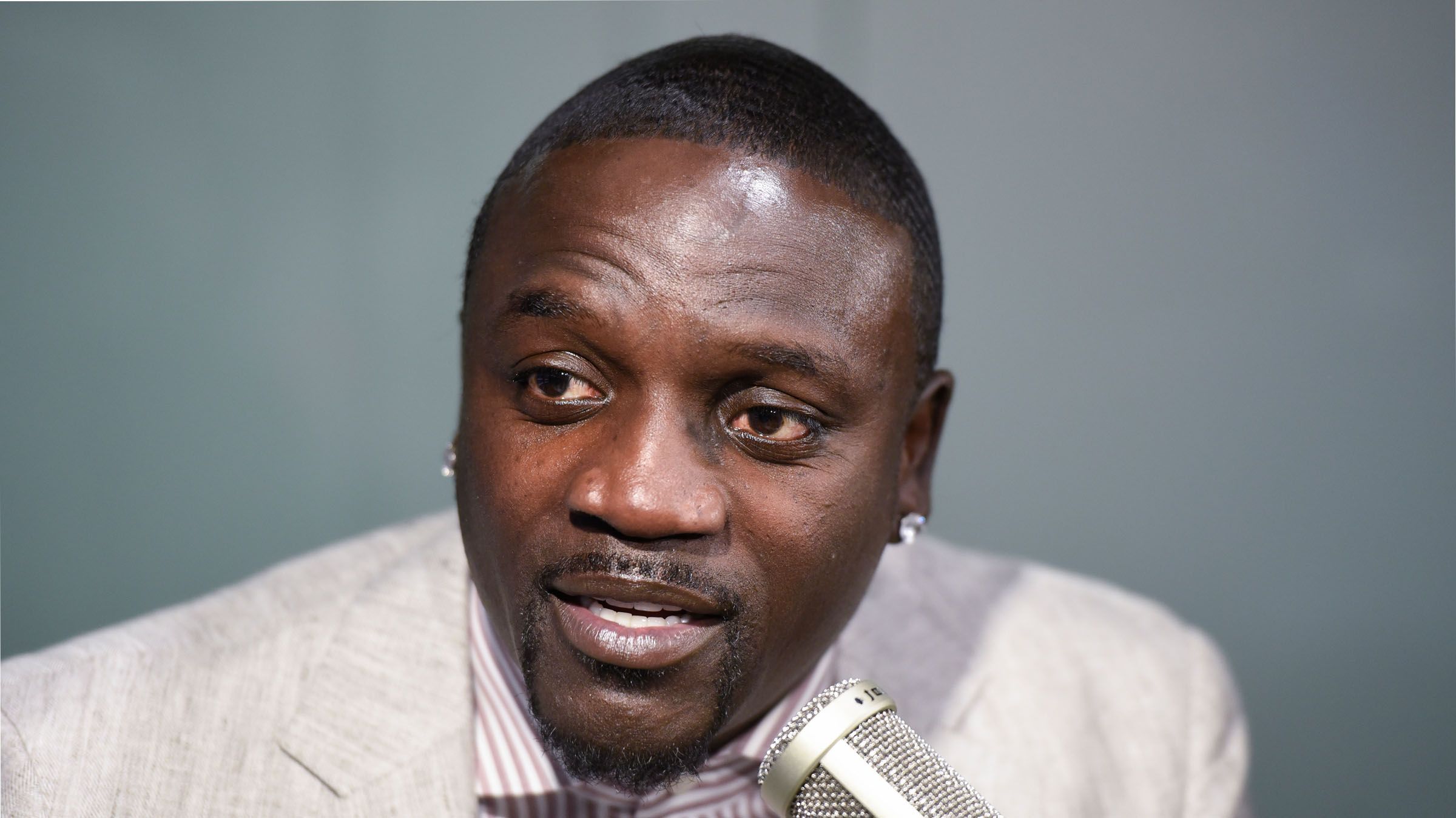 Akon Planning Defamation Lawsuit Against Suge Knight | News | BET