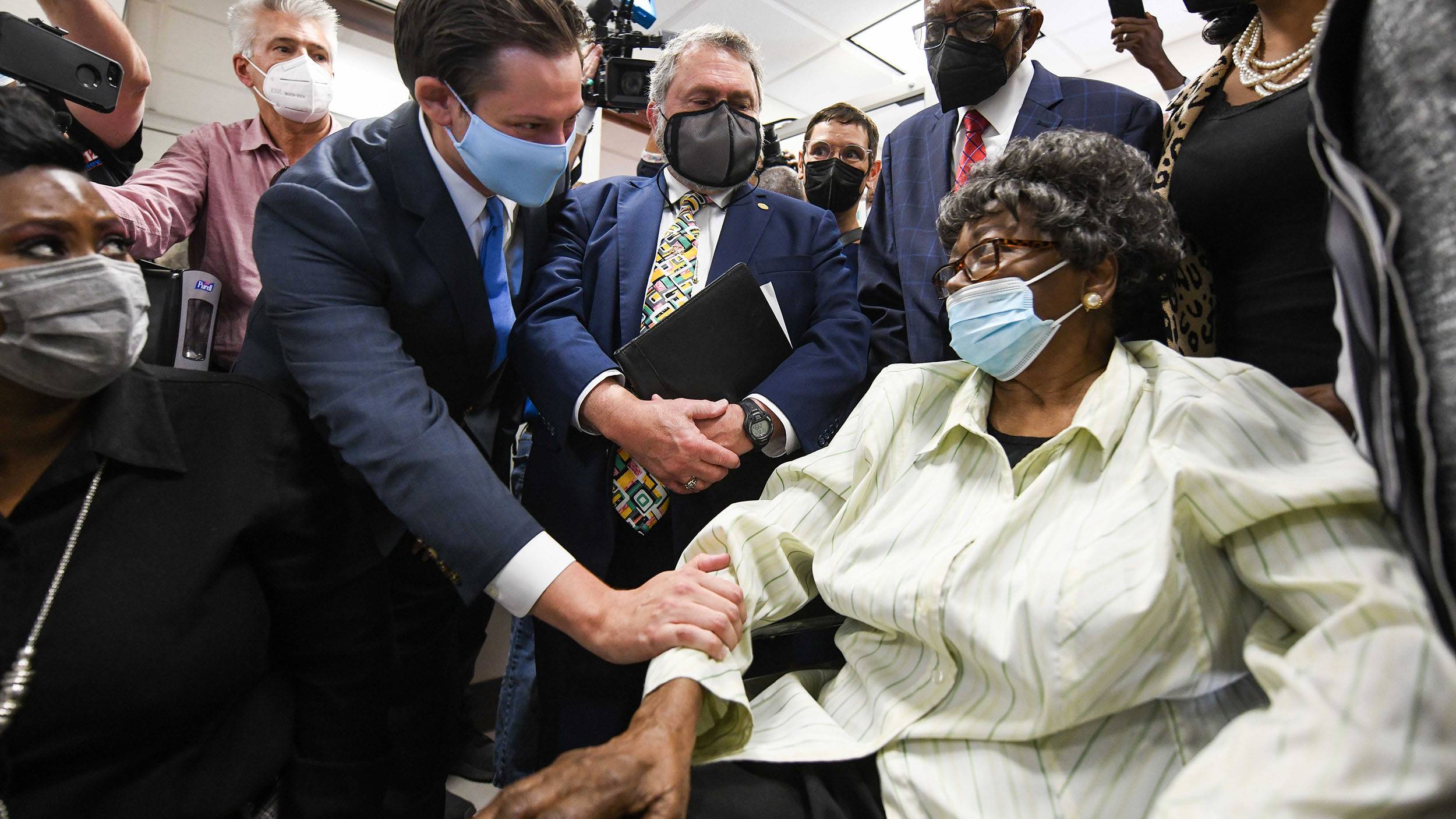 Civil Rights Pioneer Claudette Colvin Asks Court To Expunge Her 1955 ...