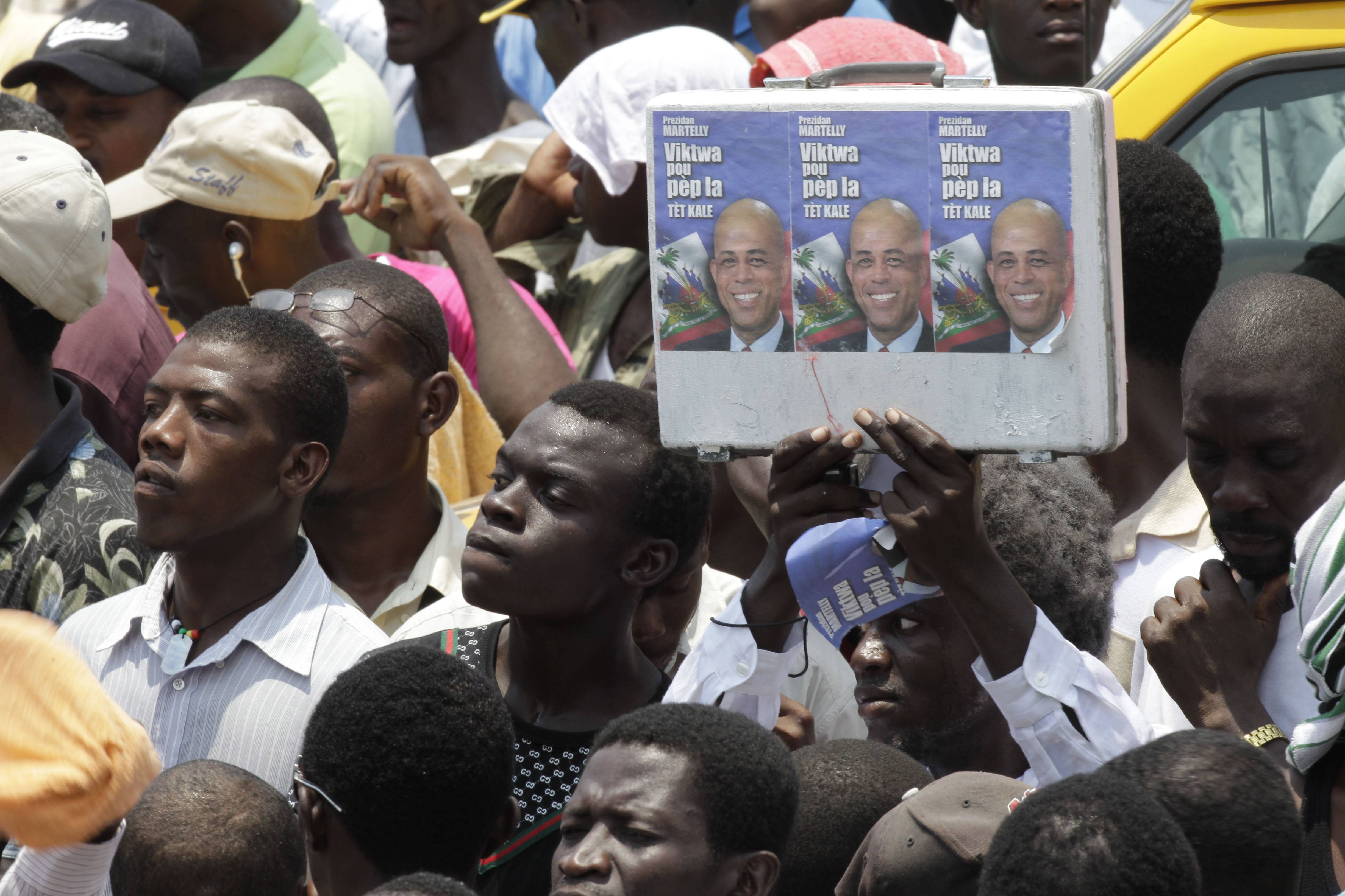 Supporters - A crowd - Image 5 from Photos: Haitian President Michel ...