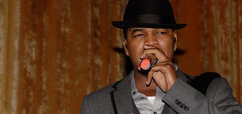 Singer-Songwriter - He moves - Image 5 from BET AWARDS '08 PERFORMERS ...