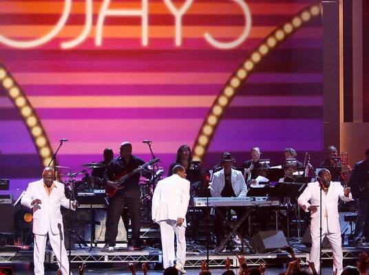 New Gallery Entry - Image 14 from 2009 BET Awards Performances | BET