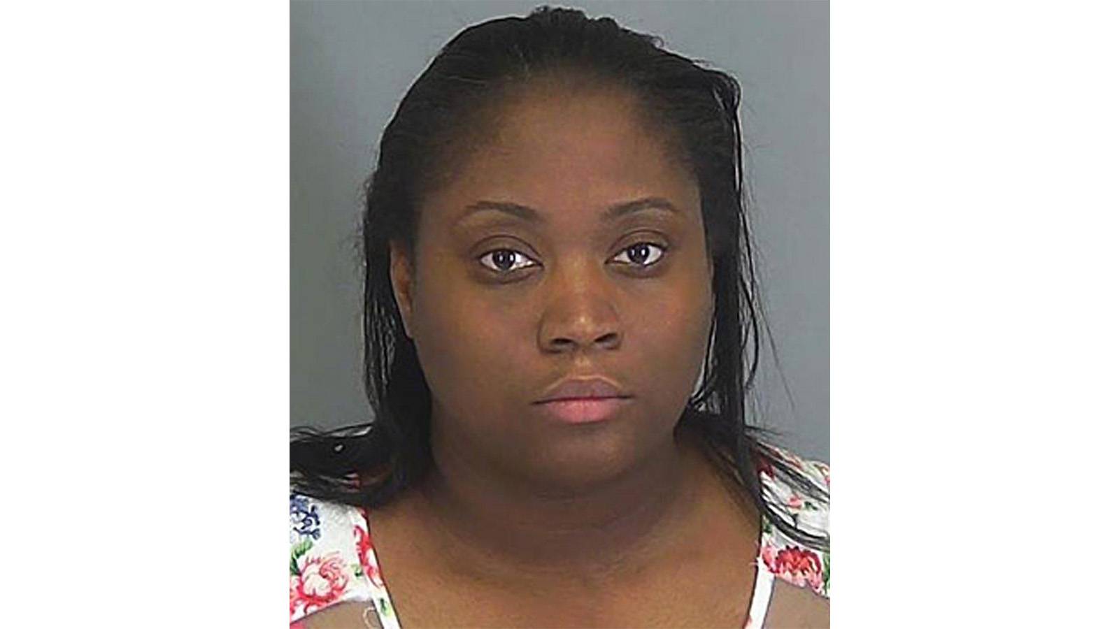 This Woman Slapped Her 6-Year-Old Because He Made a Mother's Day Card ...