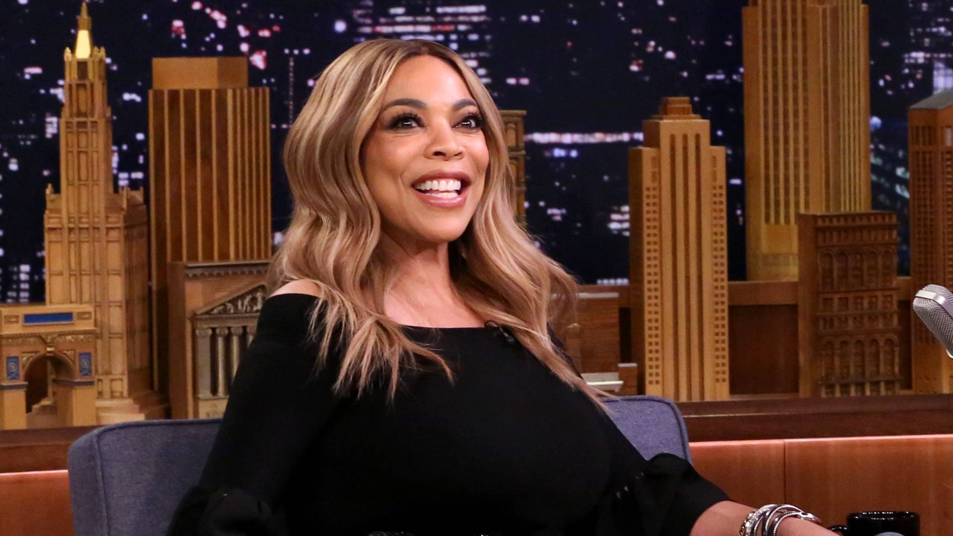 She’s Back!: Wendy Williams Radiantly Glows While Sitting In Her ...