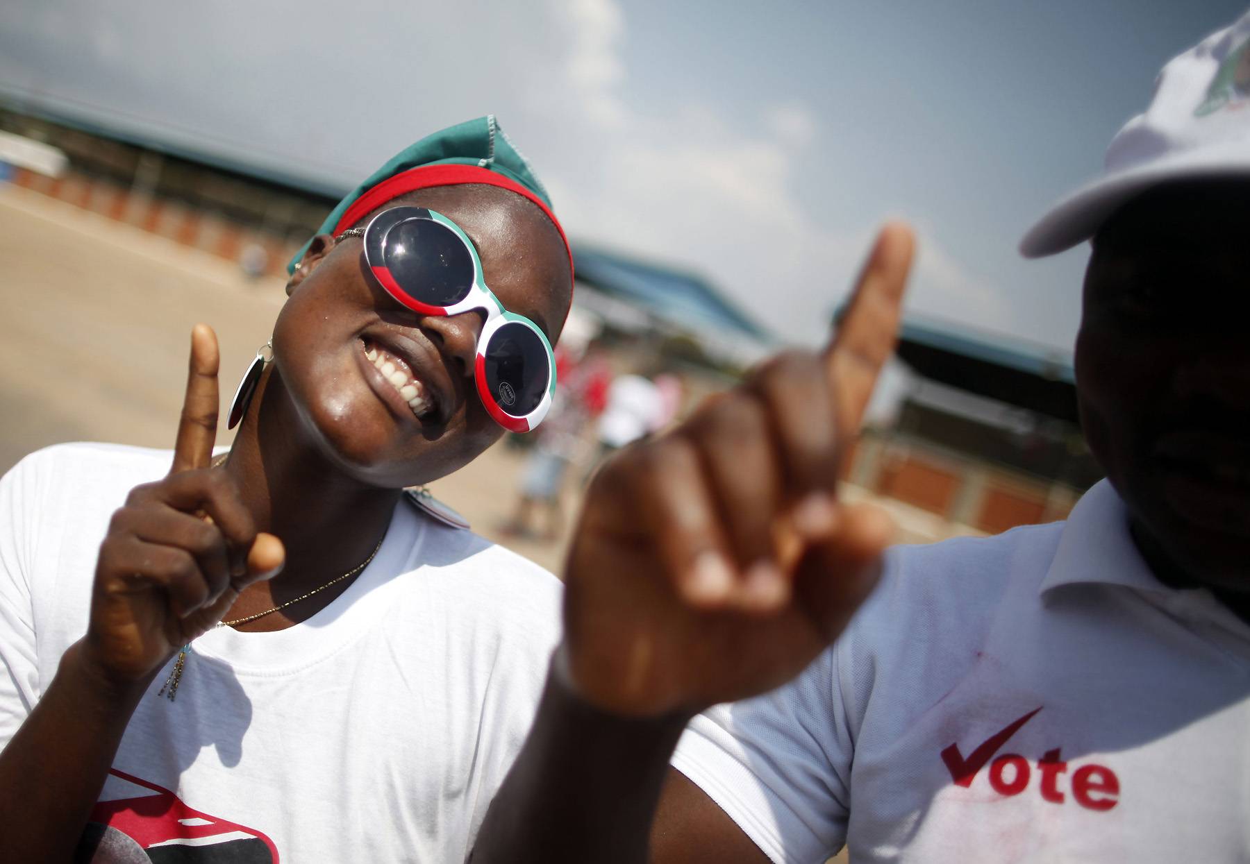NPP vs. NDC - - Image 7 from Ghana Votes: Mahama Moves Ahead With ...