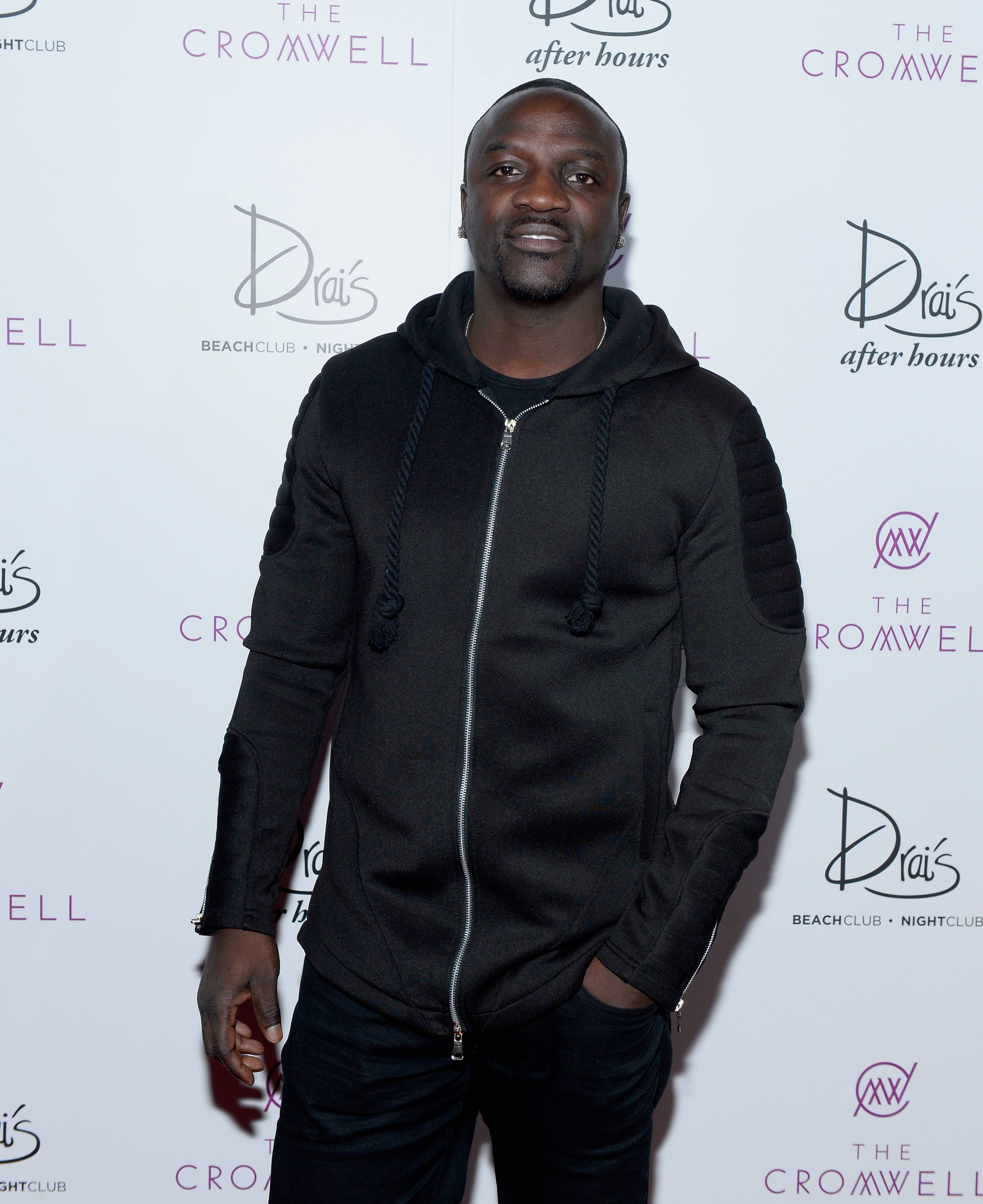 Akon - Famed singer/songwriter - Image 6 from 16 Muslim Celebrities Who ...