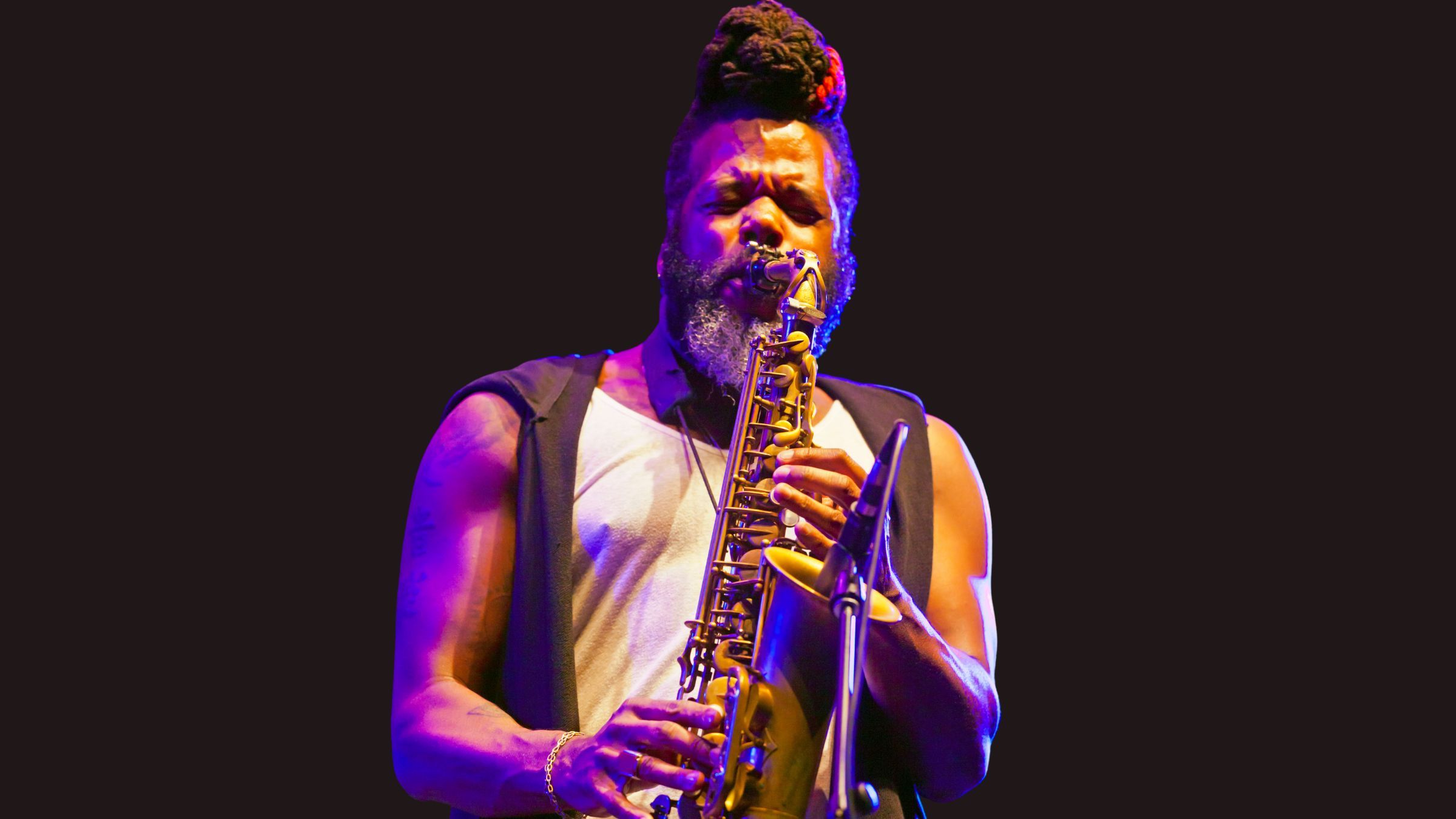 Saxophonist Casey Benjamin Dies at 45 | News | BET