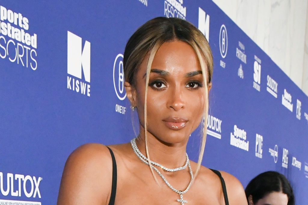 The “Level Up” singer - Image 3 from BET Awards 2022: Every Ciara Red ...