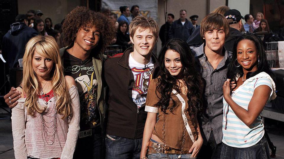 OMG: The Original 'High School Musical' Cast Are Reuniting This Week ... OMG: The Original 'High School Musical' Cast Are Reuniting This Week ...