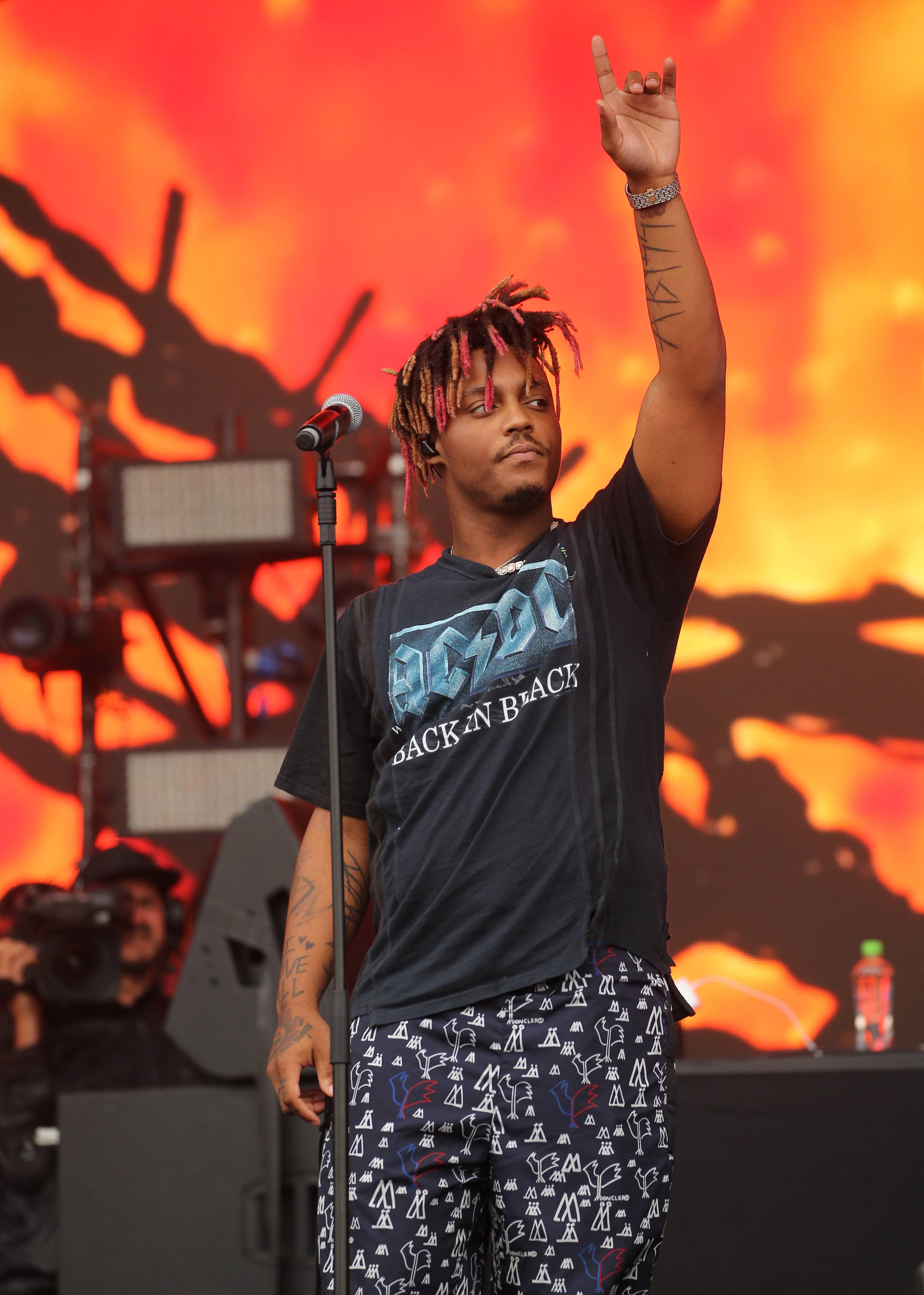 Juice Wrlds Legends Never Die Had The Biggest Week Of Any Album In 2020 News Mtv
