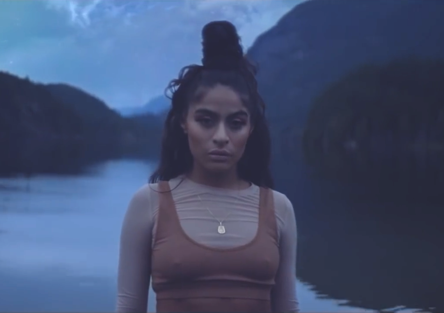 Jessie Reyez Bathes In A Cosmic Sea Of Romance In Love In The Dark