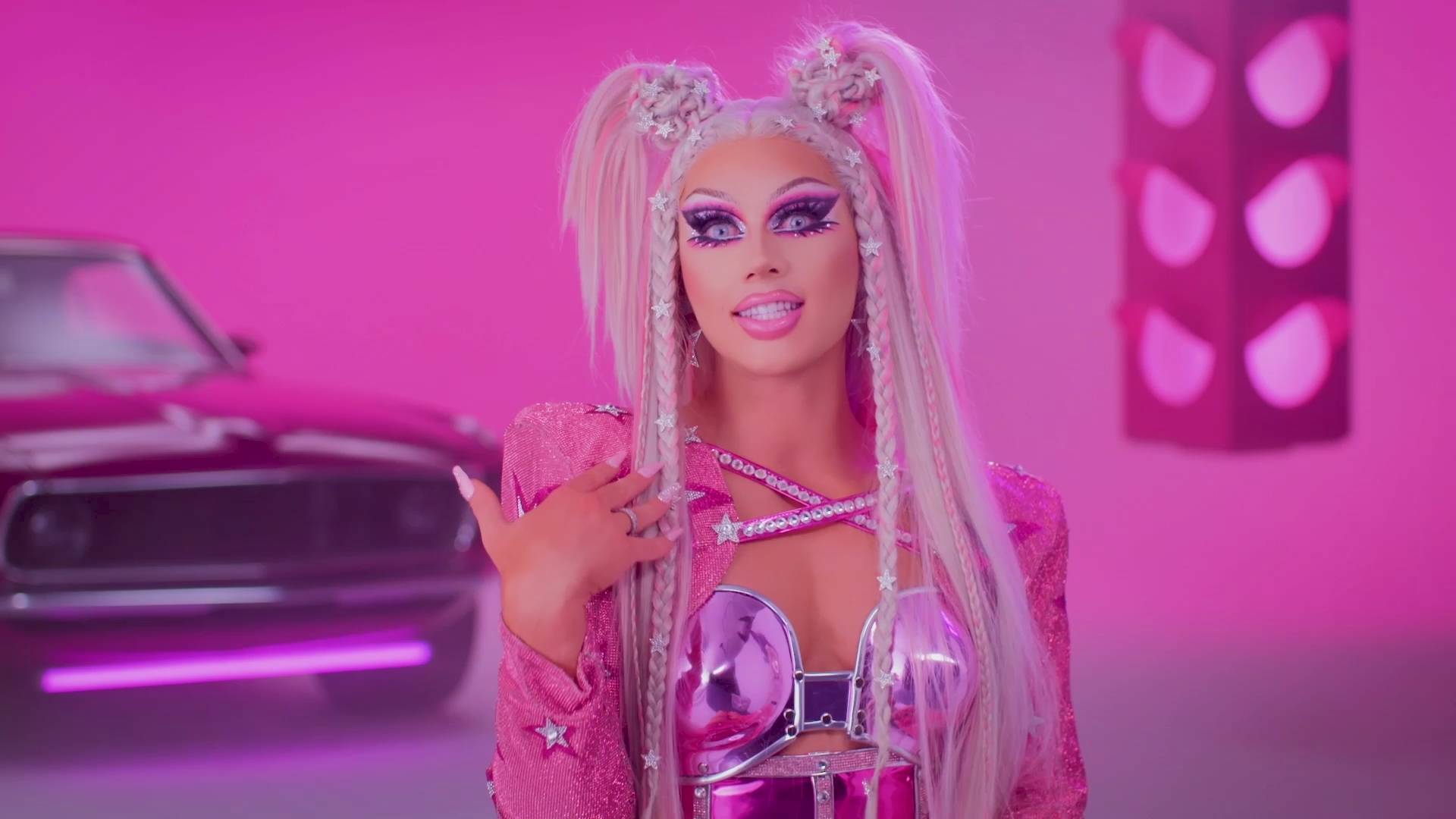 Meet the Queens - Sugar - RuPaul's Drag Race (Video Clip) | MTV Meet the Queens - Sugar - RuPaul's Drag Race (Video Clip) | MTV