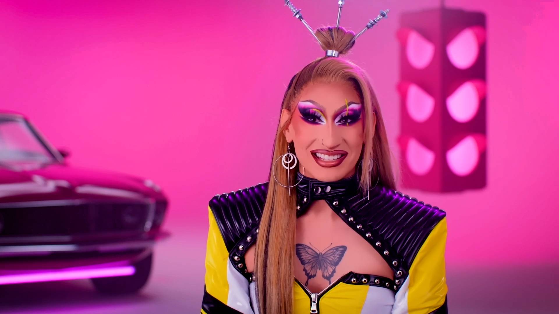 Meet the Queens - Anetra - RuPaul's Drag Race (Video Clip) | MTV Meet the Queens - Anetra - RuPaul's Drag Race (Video Clip) | MTV