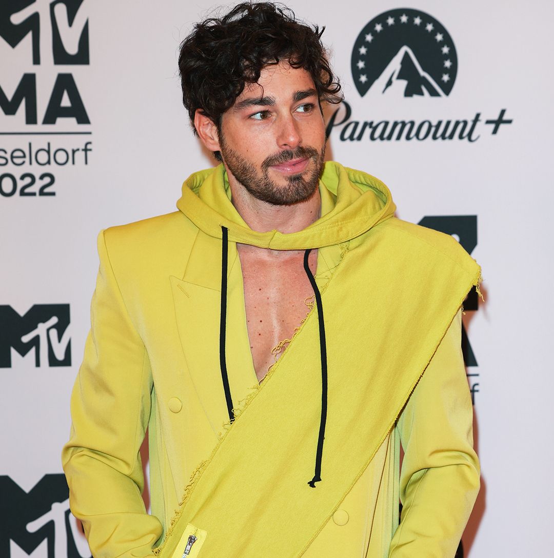 Luca Vezil - Image 20 from Red Carpet Drip Check at the 2022 MTV EMA ...