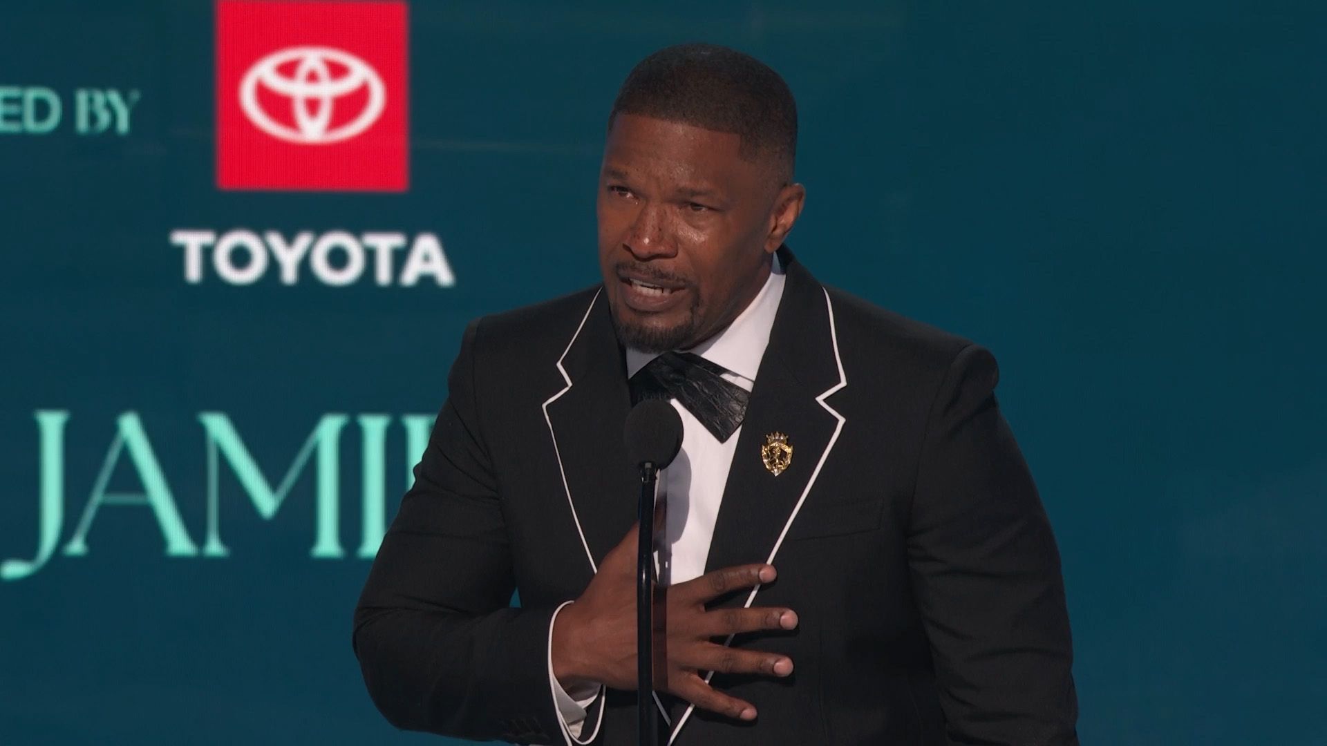 Mic Drop Moments - Legendary Acceptance Speeches - BET Awards 2025 ...