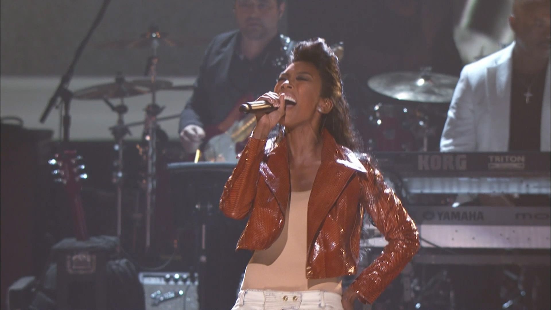 25th Anniversary Lookback - Iconic Female Performances - BET Awards ...