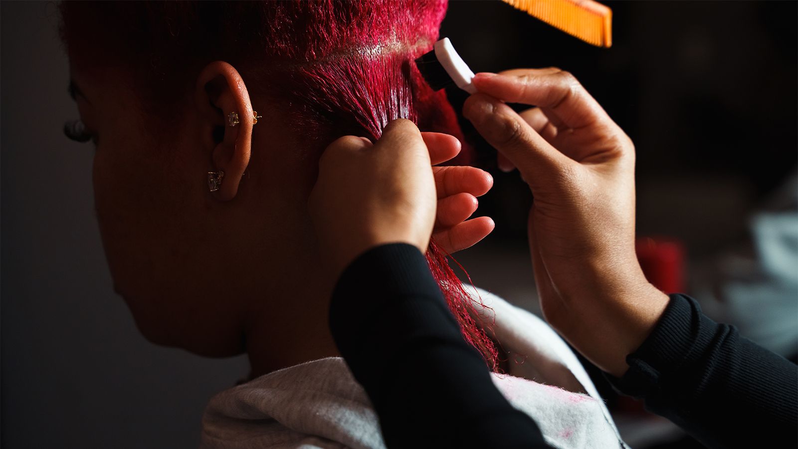 Maryland Hairstylist Charged with Assault After Viral Video Shows Her ...
