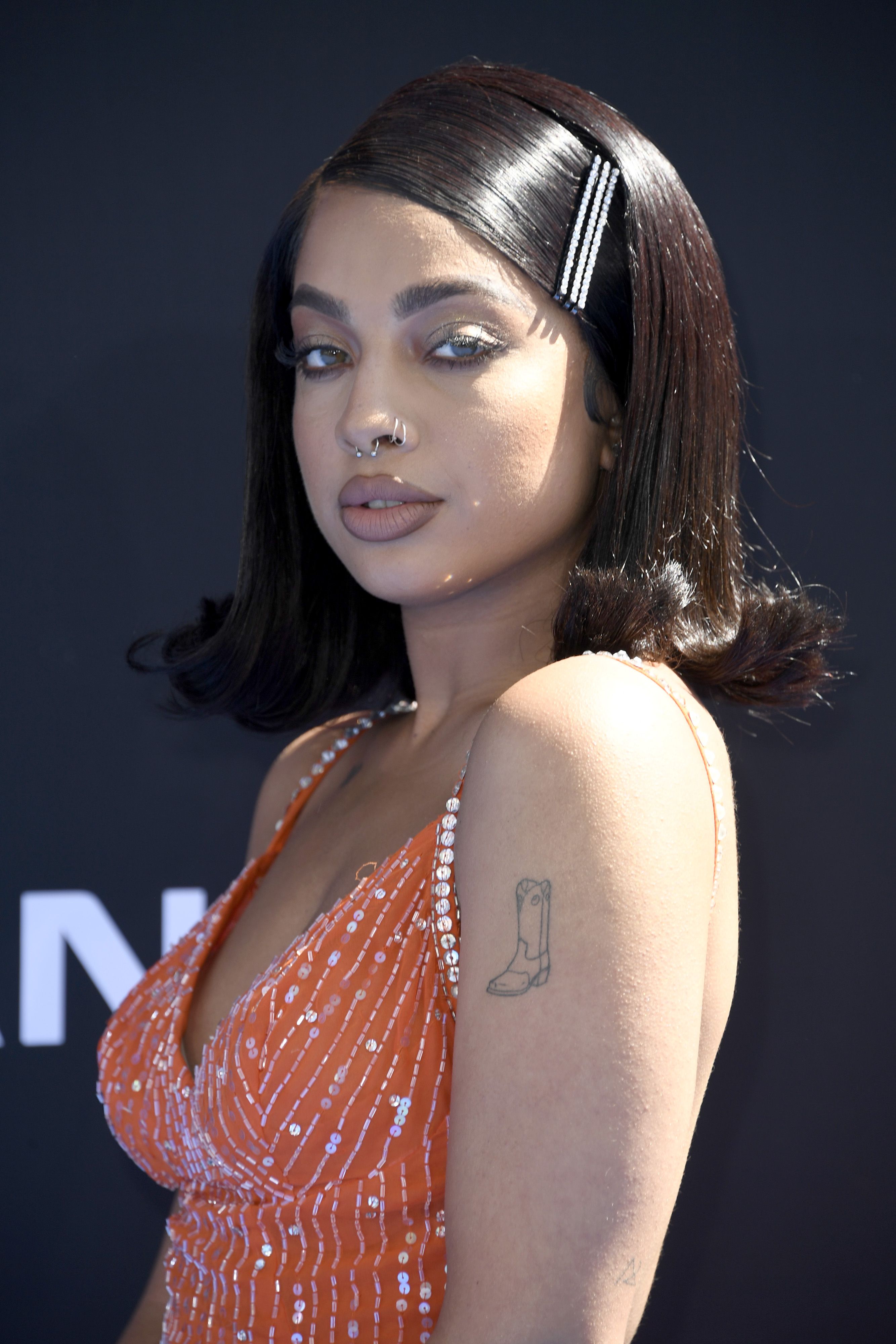 Kiana Ledé - Kiana - Image 21 from Big Hair And Baby Hairs: See Your ...