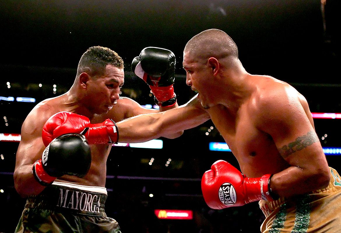 Fernando Vargas-Ricardo Mayorga High - Image 5 from Craziest Boxing ...