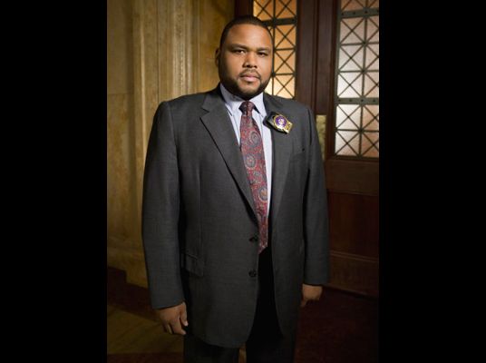 Det. Kevin Bernard - - Image 10 from Heroes : Photos | First In | BET