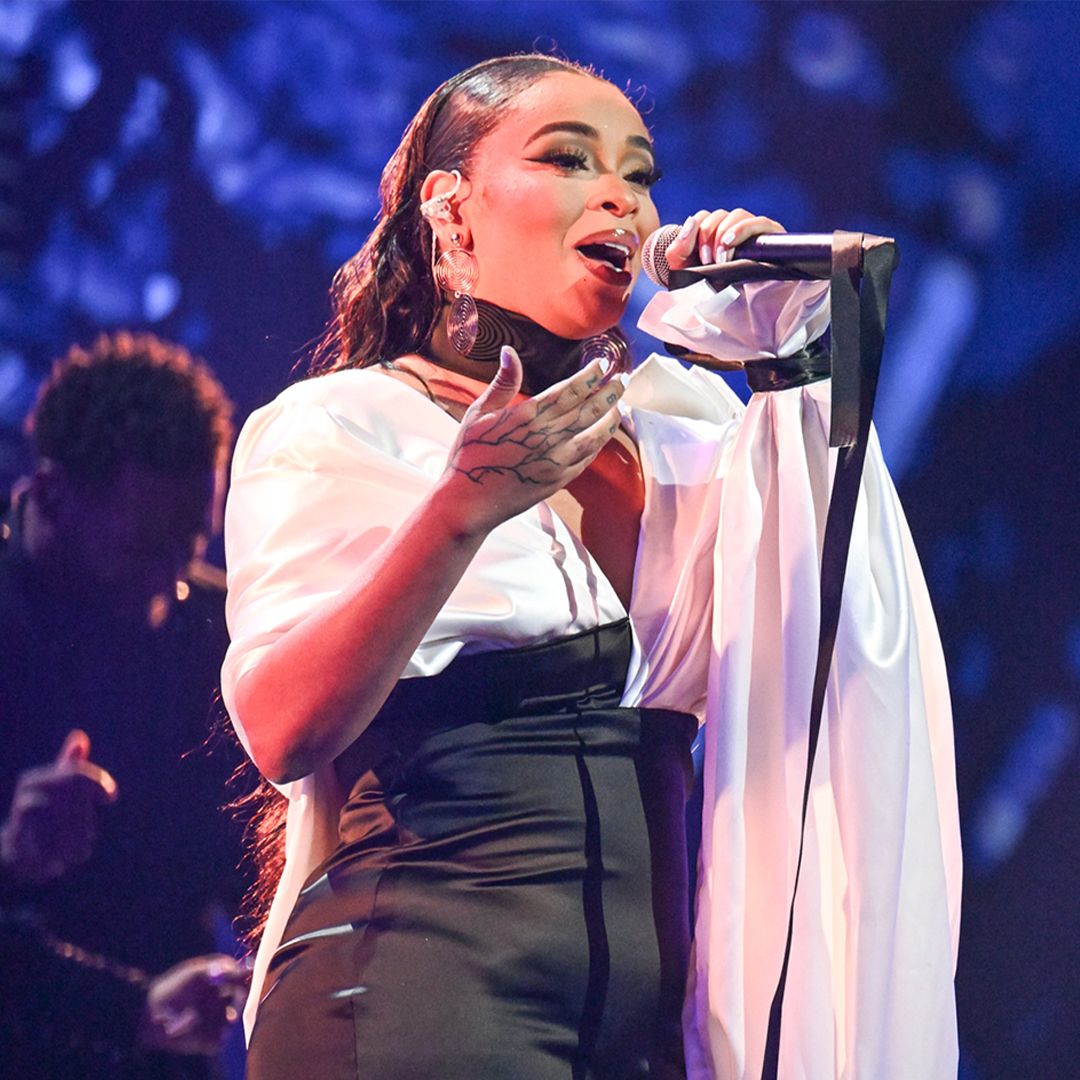 Singer Koryn Hawthorne - Image 12 from 39th Annual Stellar Awards ...