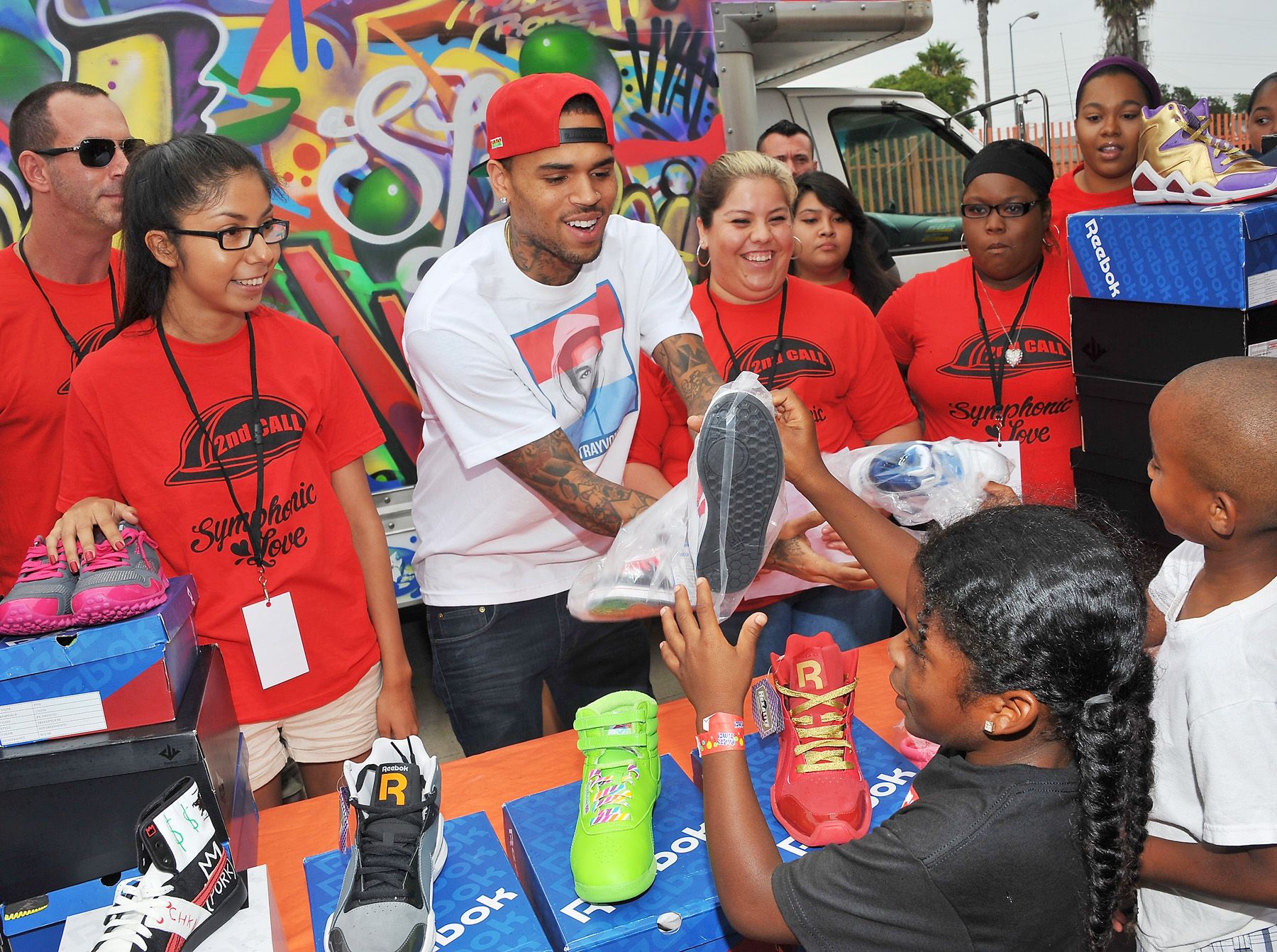 Doing the Right Thing - Image 27 from Out and About: Kelly Rowland in ...