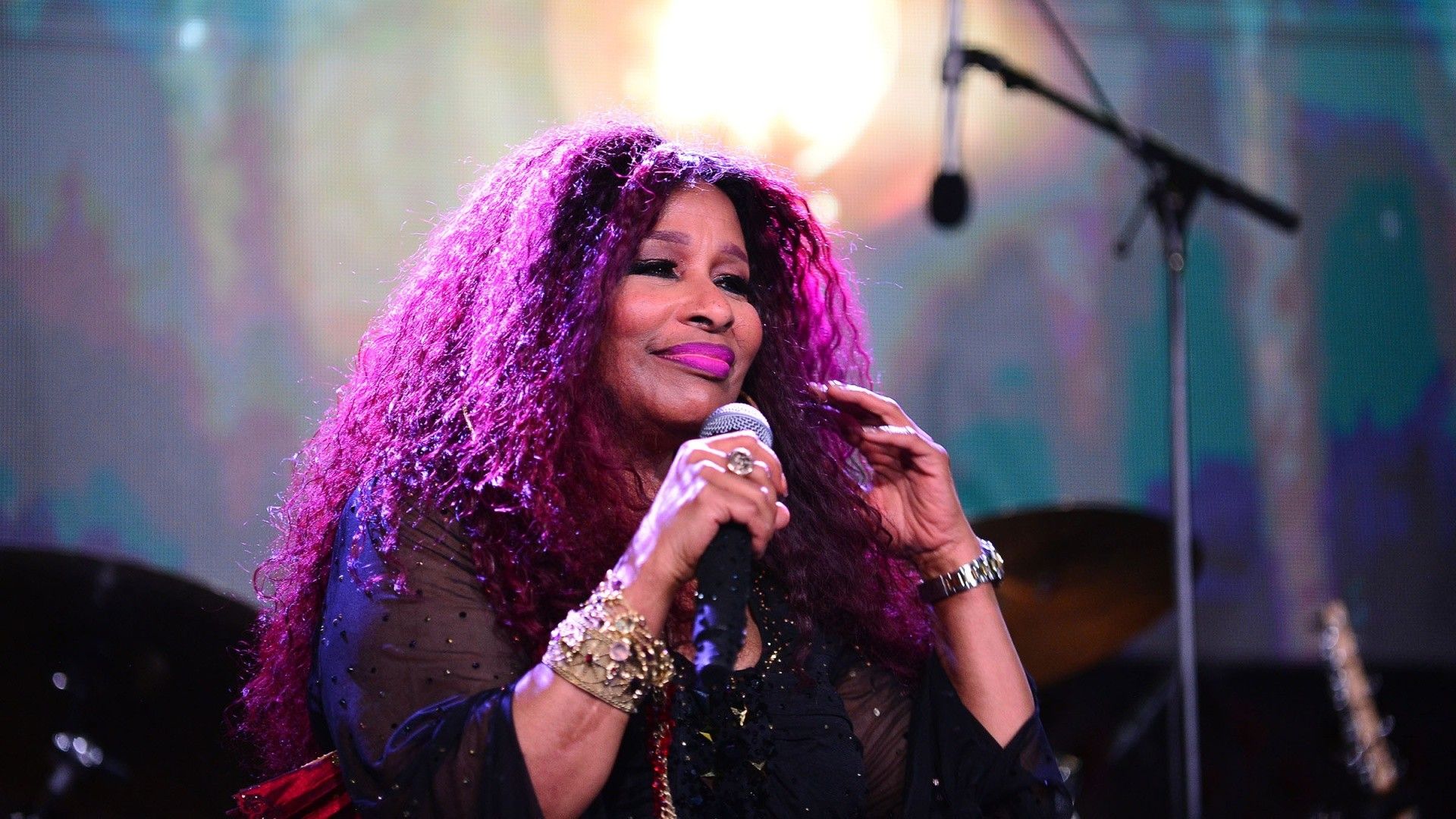 Chaka Khan Shares Disappointment Over Kanye West's 'Through The Wire ...