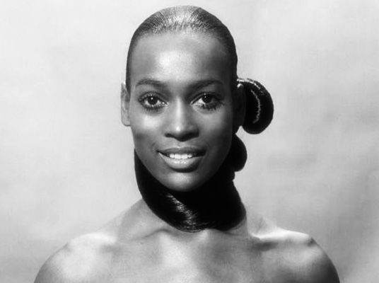 Naomi Ruth Sims (3/30/1948 - Image 23 from Photos: Those We’ve Lost in ...