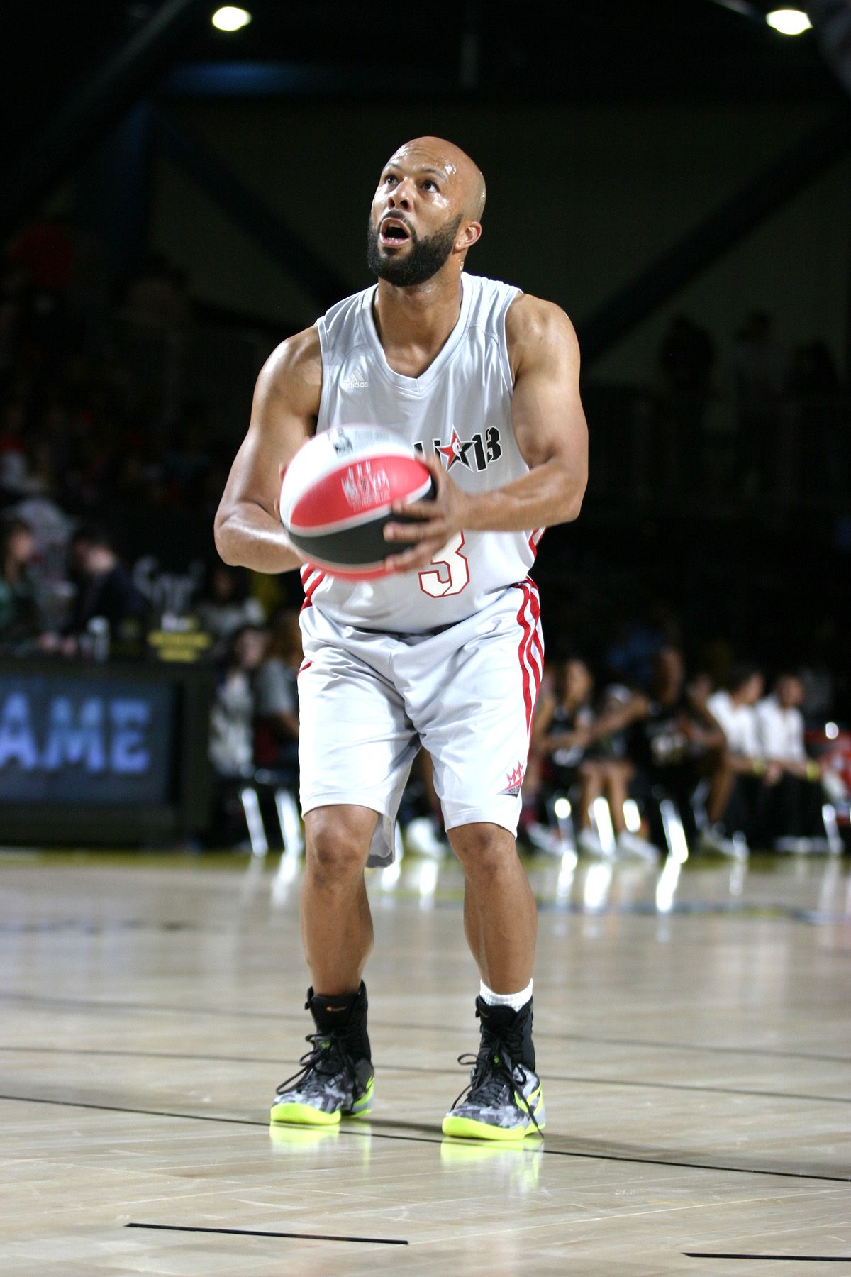 Common at the Foul - Image 3 from Real Husbands of Hollywood at NBA All ...