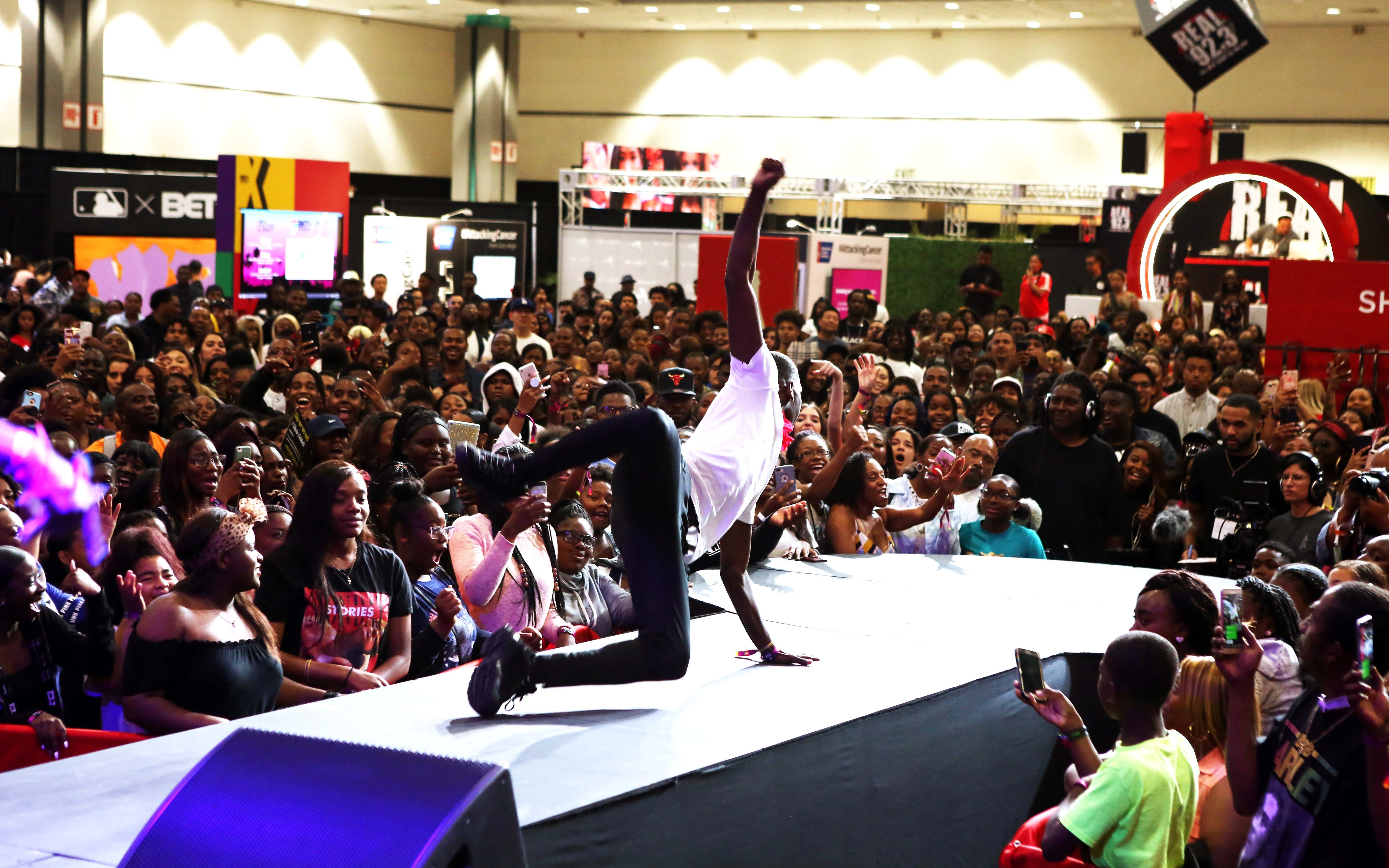 Showtime!!! - (Photo: Tasia - Image 37 from The Turnup At The Coca-Cola ...