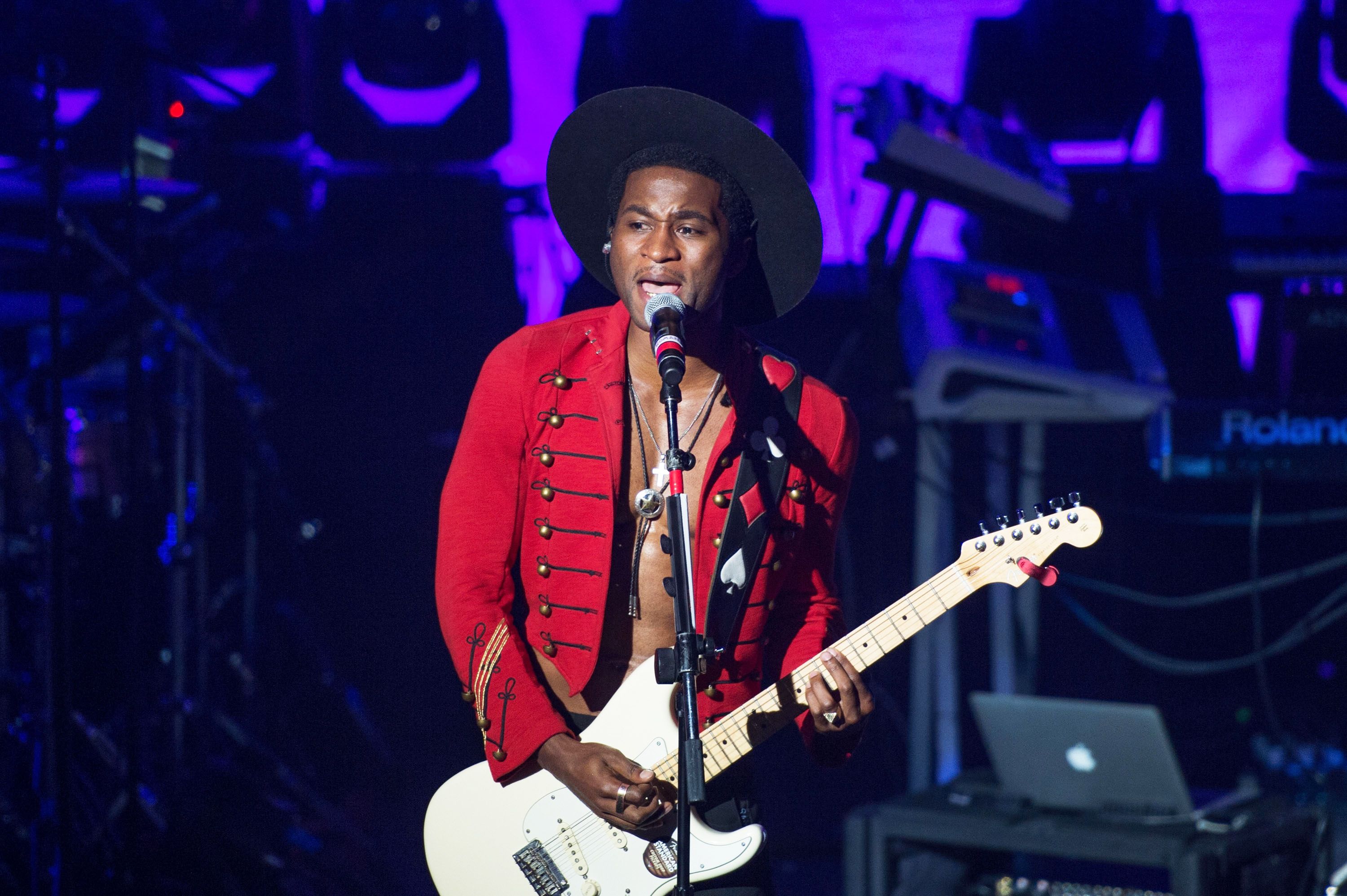 ROMAN GIANARTHUR - (Photo: - Image 14 from BET Awards 2017 | Performers ...