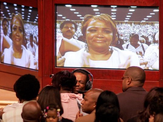Bernie Mac (1957 - - Image 6 from Photos: Bernie Mac's Memorial Service ...
